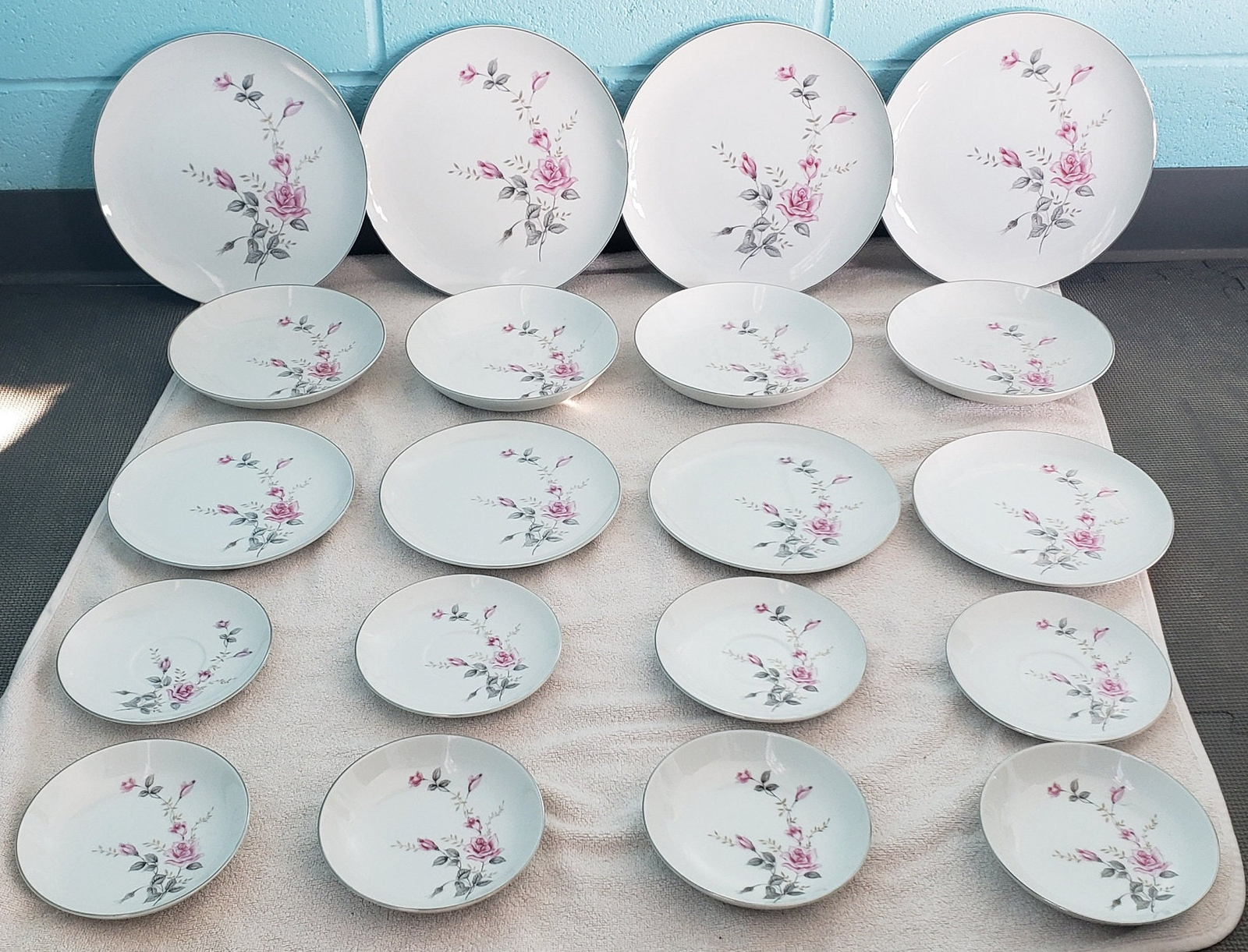 Castlecourt Rose Glow Chinaware Dinner/Salad/desert plate set made in ...