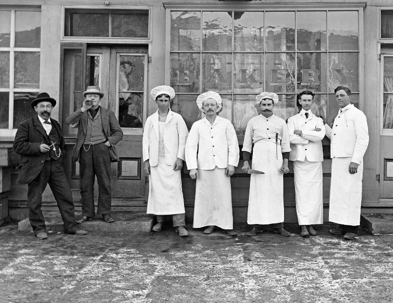 1900s From The Bakeries