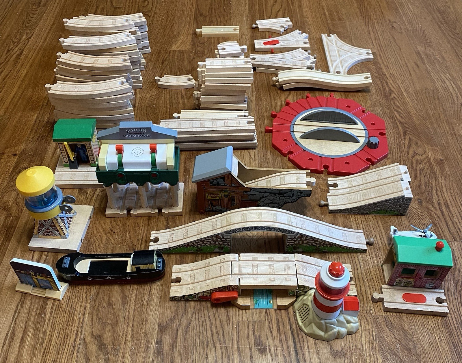 Thomas the Train Wooden Railway 103 Pieces Lighthouse Bridge Red ...