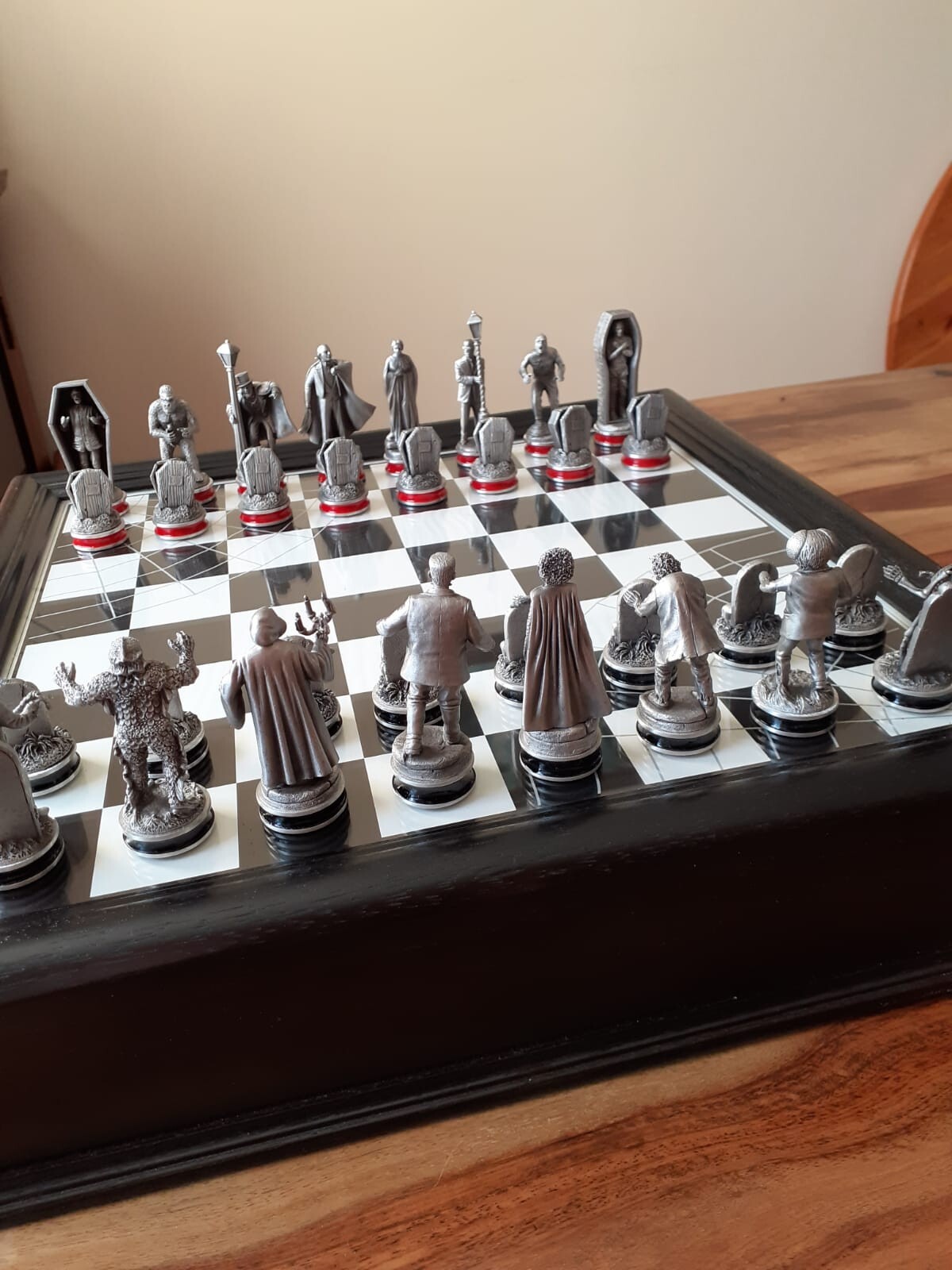 Doctor Who CHESS SET LIMITED EDITION | eBay