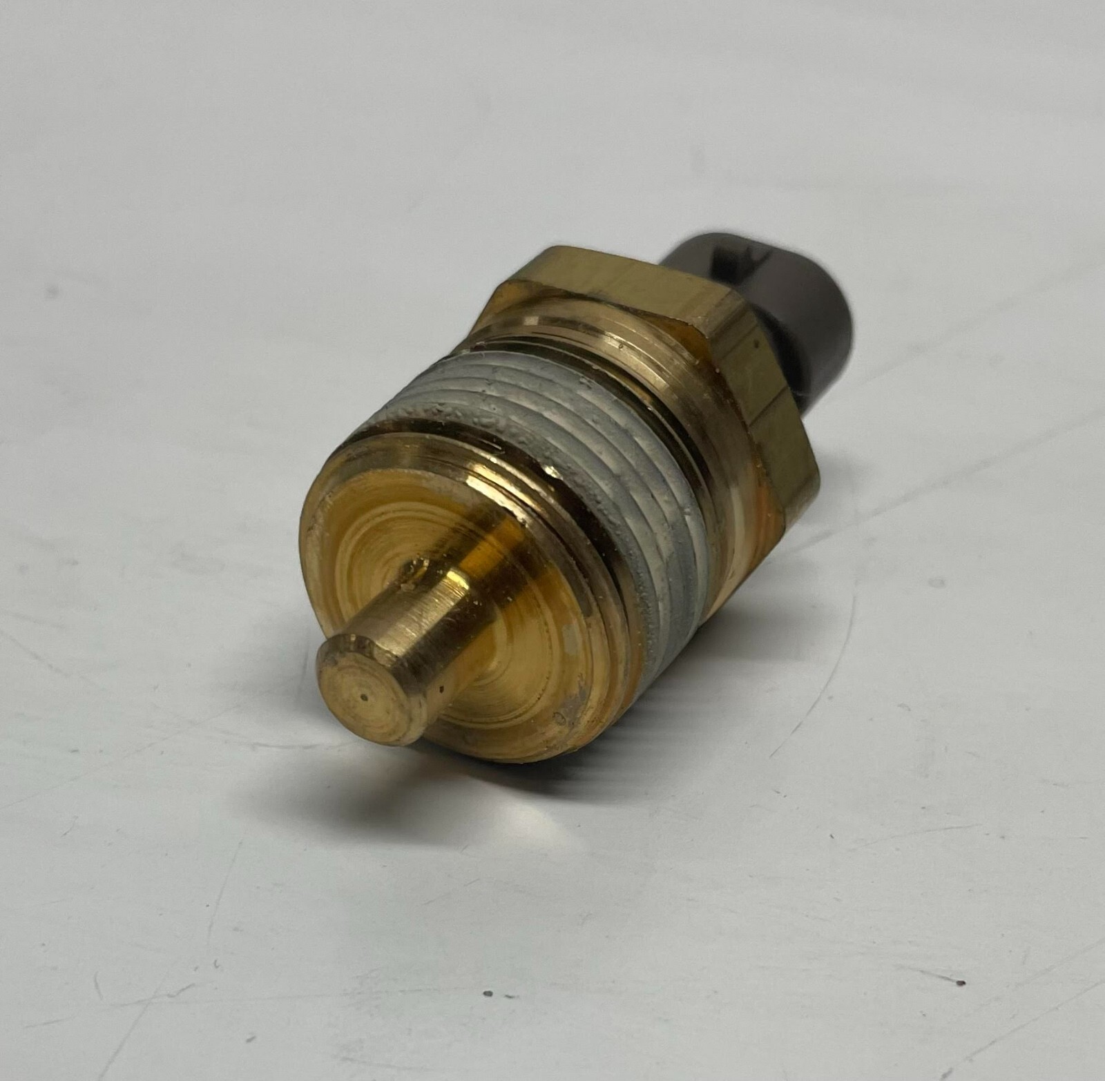 DDE/23515251 DDE 23515251 Genuine Detroit Diesel Temperature Sensor OEM ...