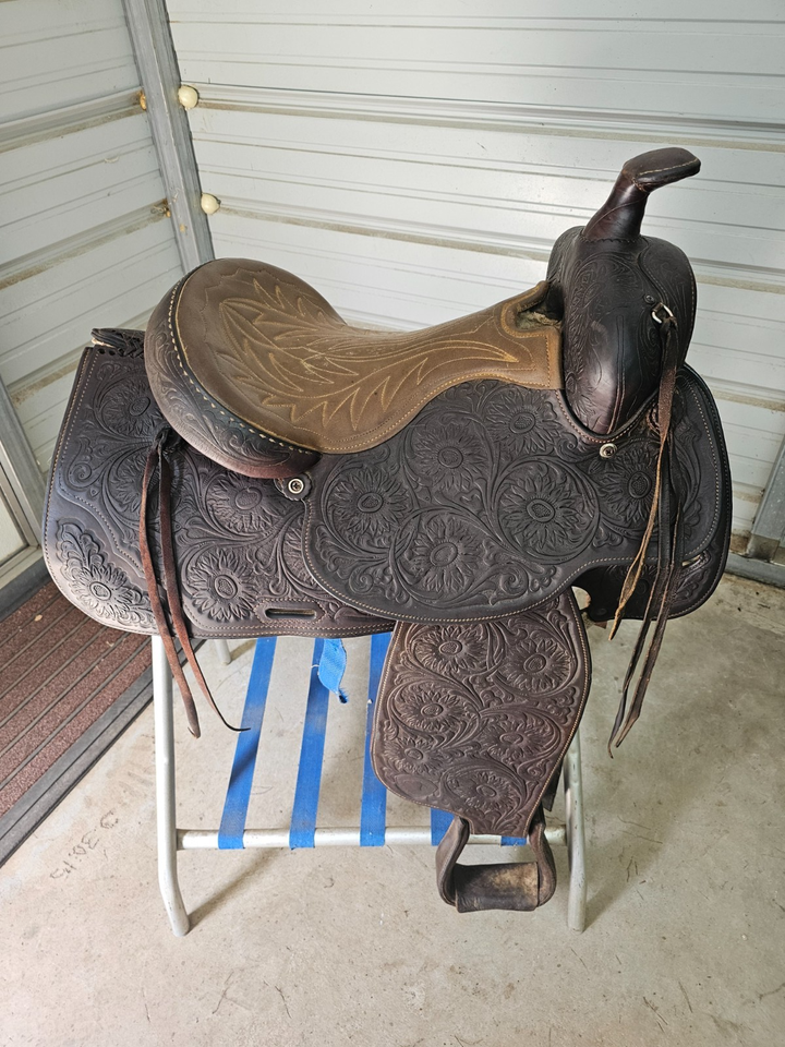 A Used 15" Brown Color Hereford Tex Tan Roping Saddle with Tooling all ...