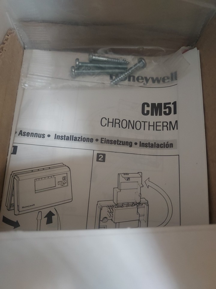 Honeywell CM51 7 Day Programmable Thermostat T6651A1036 | eBay UK