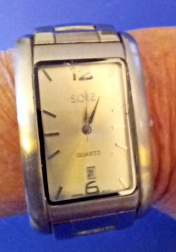 VINTAGE SOLIS WOMENS DATE ADJUST WATCH W/ NEW BATTERY SIZE 7 ...