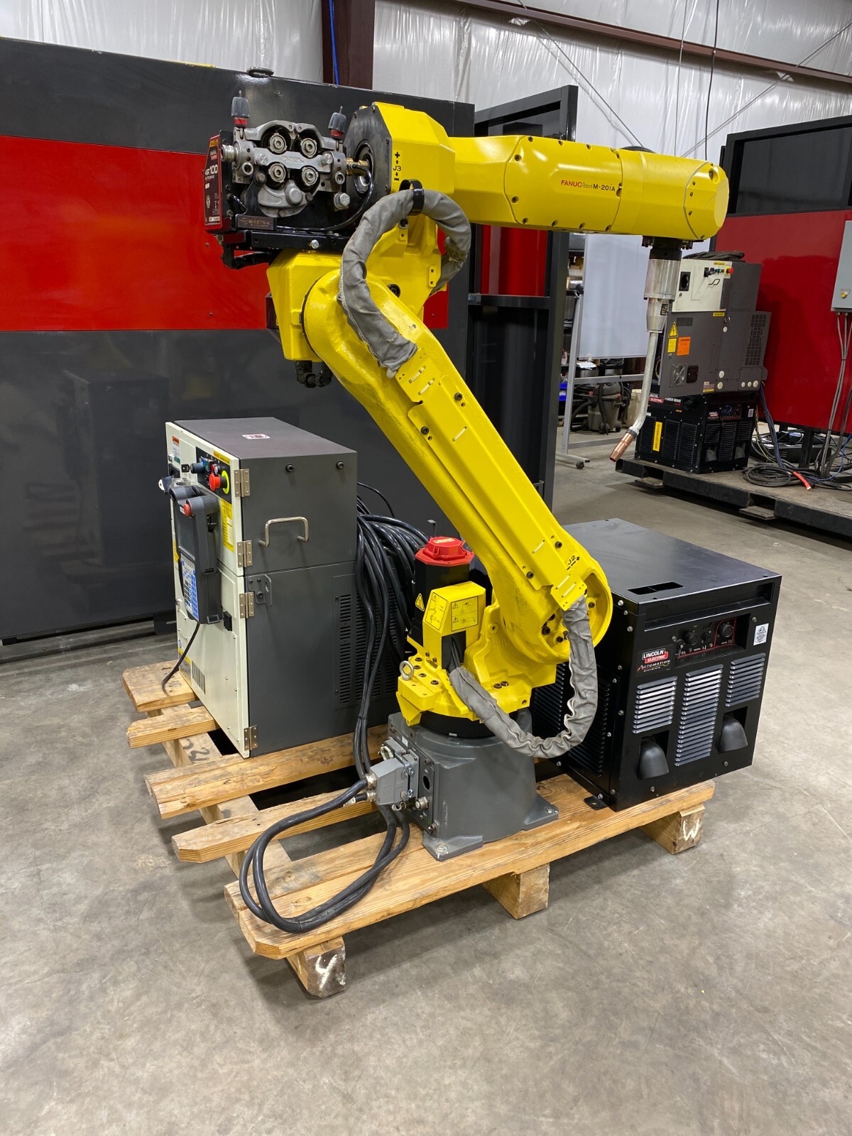 Fanuc R-30iB Arcmate 120ic Welding Robot Lincoln Powerwave i400 | eBay