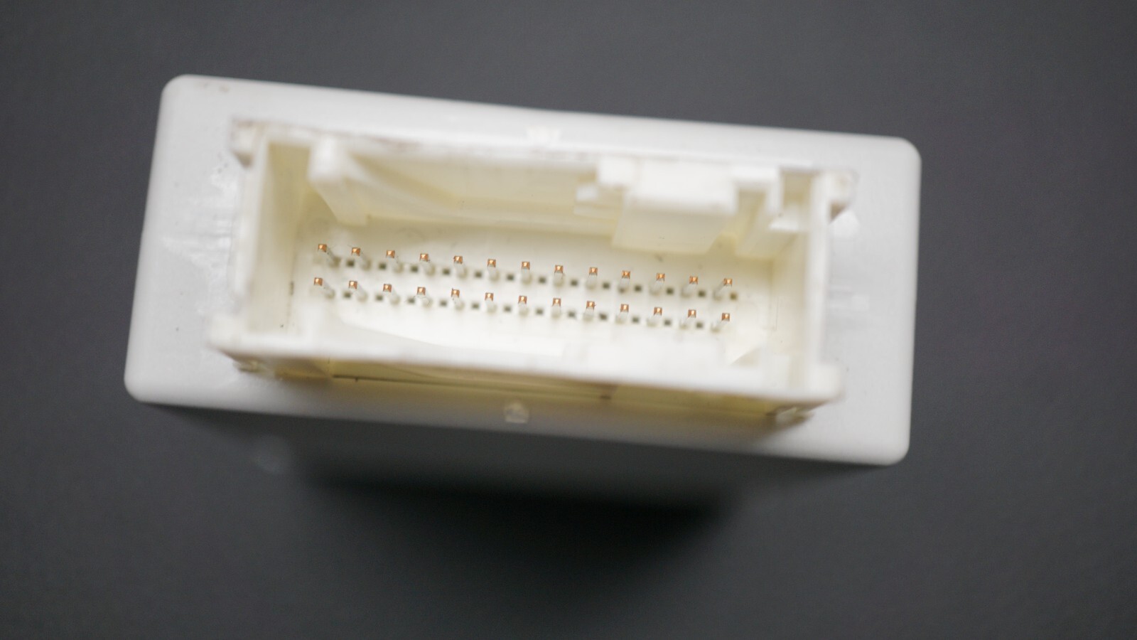 GENUINE BMW X5 X6 F15 F16 F85 F86 AIR SUSPENSION ECU WABCO 6860387 / ...