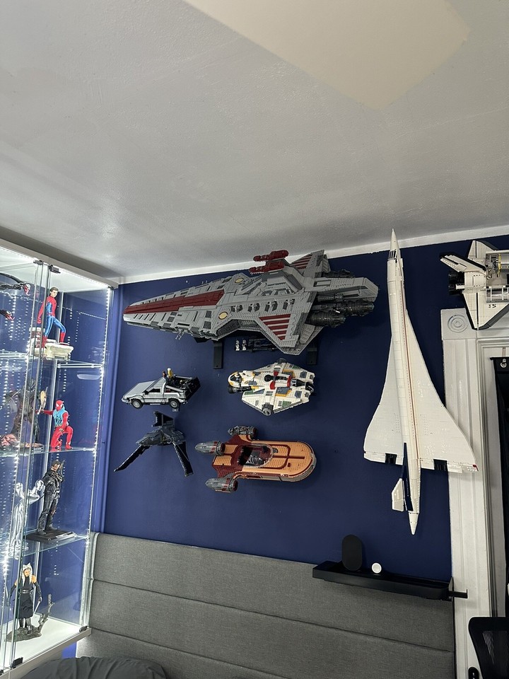 Wall Mount Display for Lego Star Wars UCS Venator | eBay