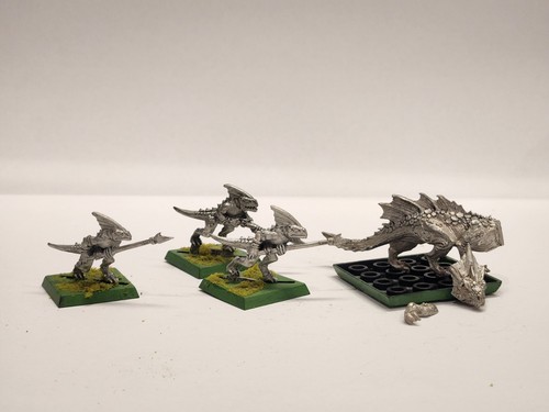 Warhammer Fantasy - Lizardmen/Seraphon - Salamander & 3 x Skinks - OOP ...