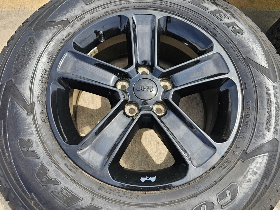 18" Jeep Wrangler Altitude Black OEM wheels rims 9255 9221 tires ...