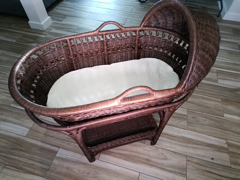 Wicker Bassinet/Cradle/Crib Pottery Barn Brown w/ Stand & Mattress ...