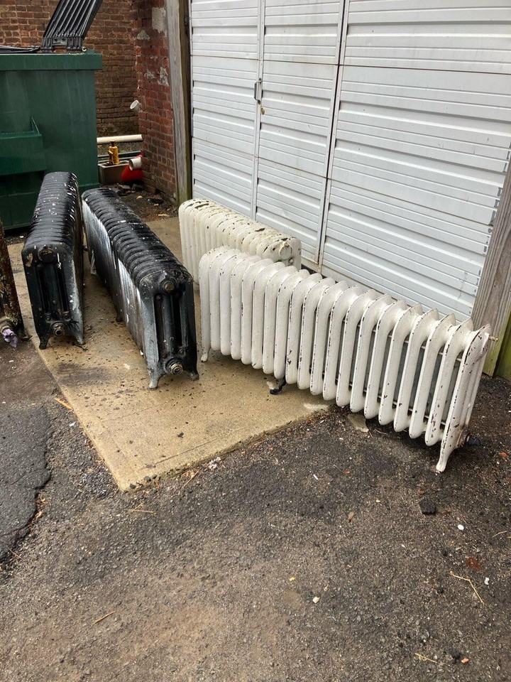 CAST IRON RADIATORS MADE IN USA FROM GOOD HOMES NO JUNK STEAM/HOT WATER ...