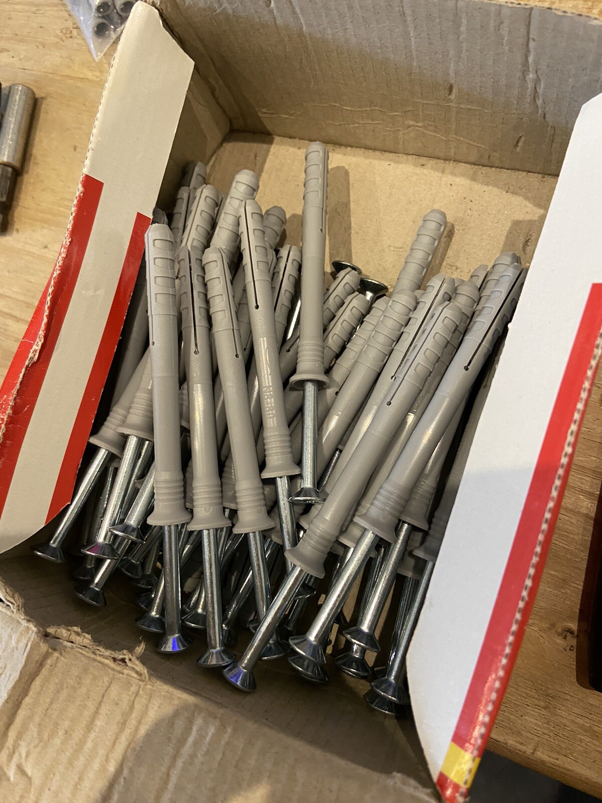 M8 X 80mm HAMMER IN FRAME/MASONRY FIXINGS NYLON WALL PLUGS VARIOUS ...