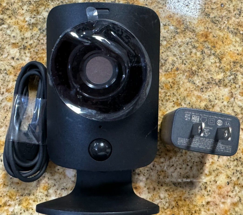 SimpliSafe HD Wired Indoor Security Camera with Built-in Privacy ...