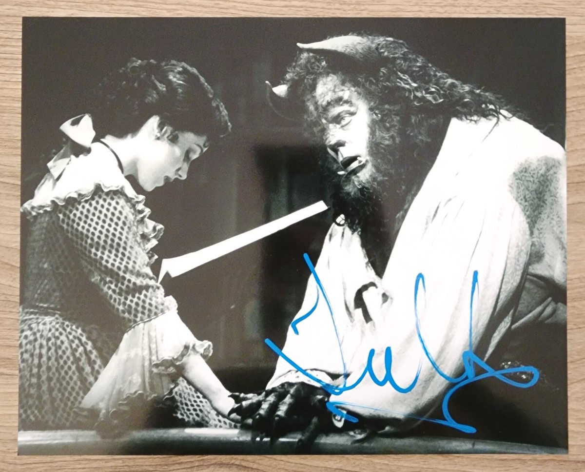 Terrence Mann Bestia