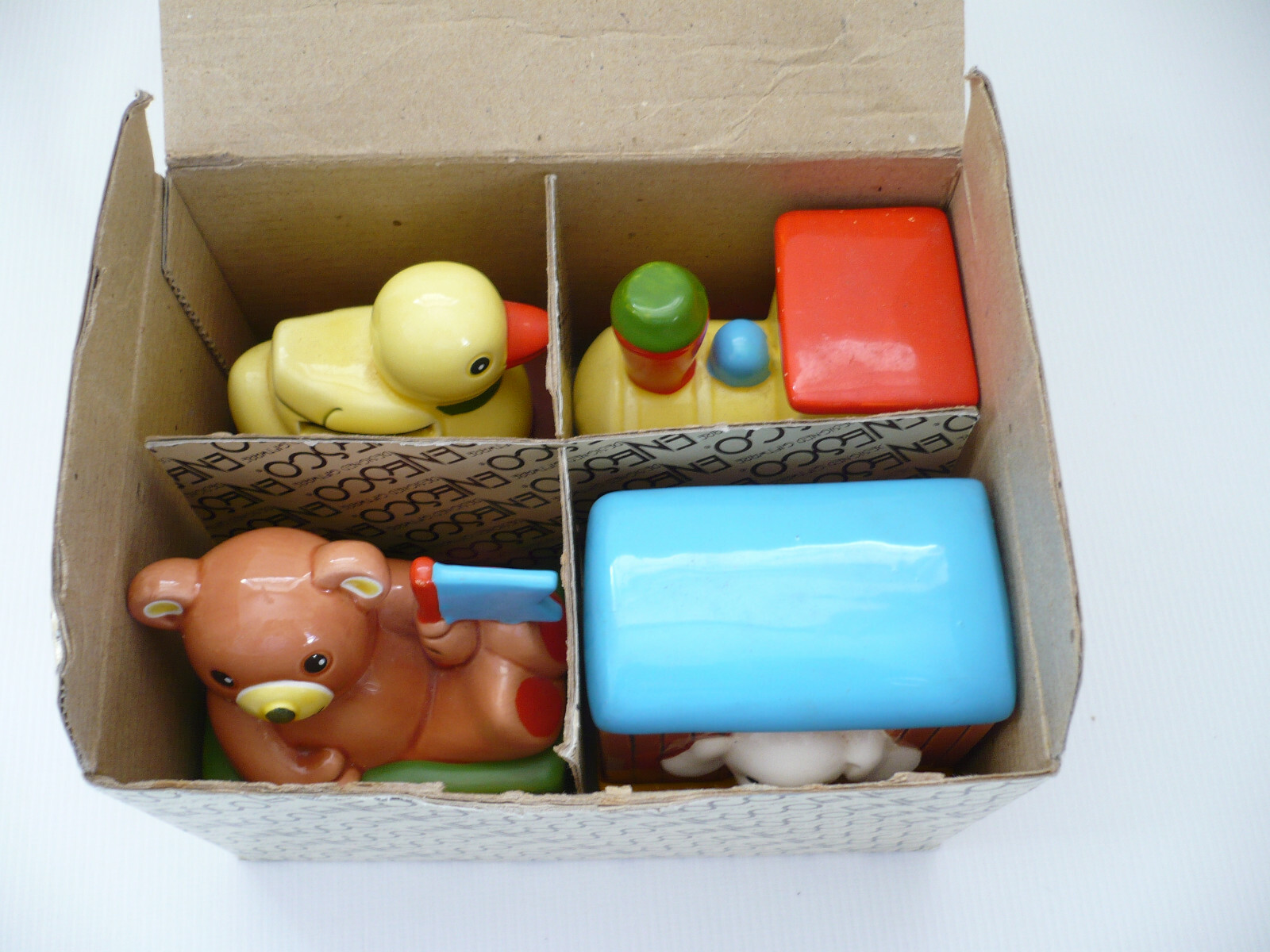 1984 Enesco Earthen "CHOO CHOO" Train Banks in Box - Total of 4 Banks ...
