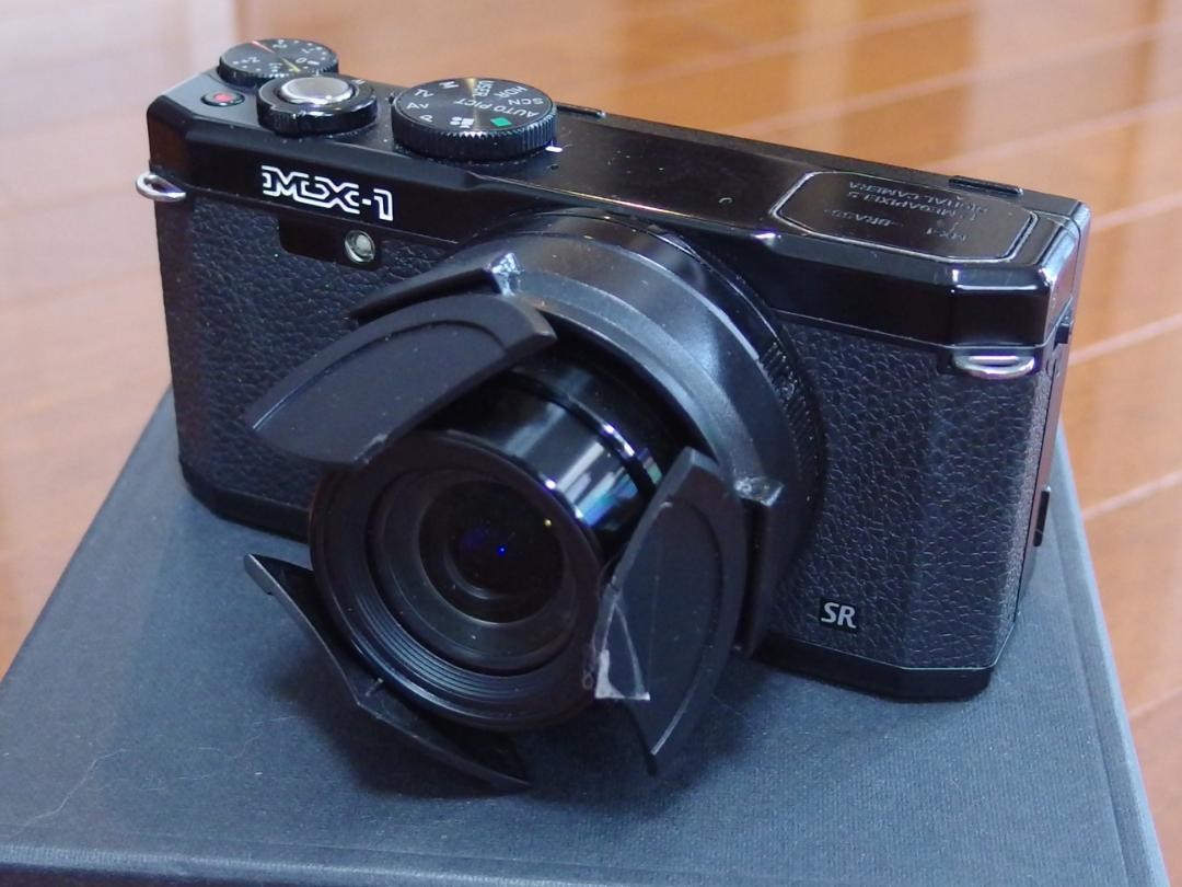 Pentax MX-1 12MP Compact Digital Camera with Wide-Angle Lens & Battery ...