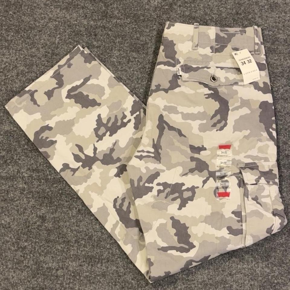 NWT Levi's White And Grey Relaxed Fitted Cargo Pants Brande Mens 34x32 ...