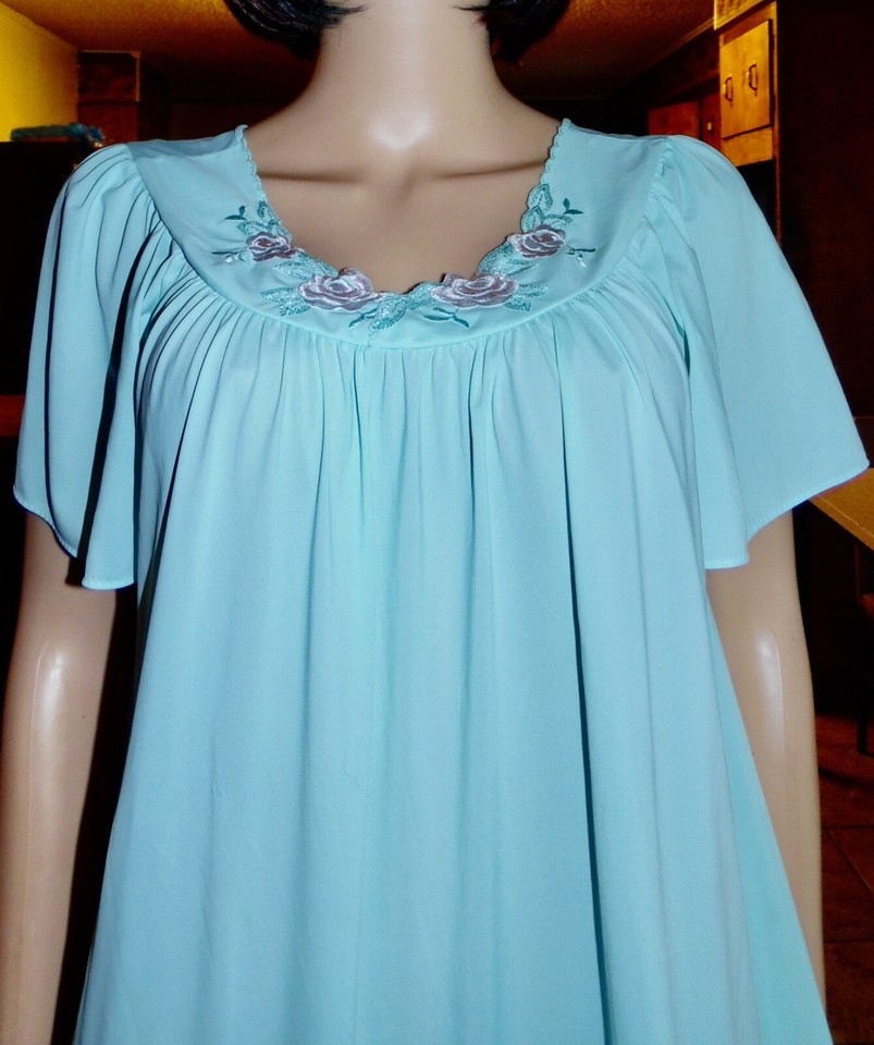 VINTAGE SHADOWLINE LONG FULL BUST NYLON & APPLIQUES NIGHTGOWN, LG-BUST ...
