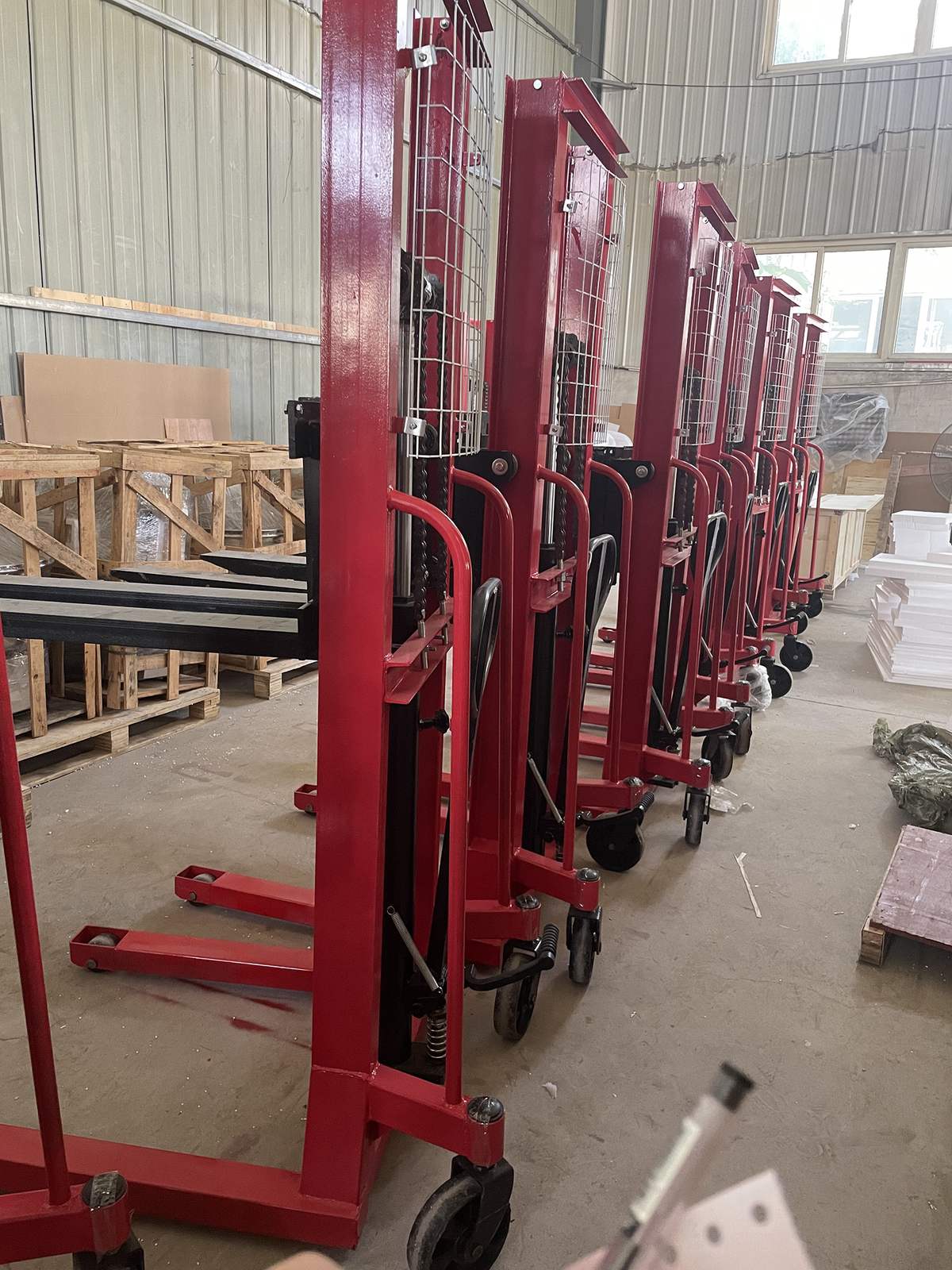 Hydraulic Manual Walkie Stacker Lifting Pallet Stacker Folk lift ...