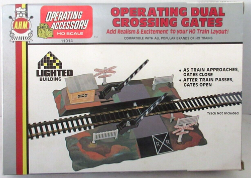 HO SCALE AHM 11014 OPERATING DUAL CROSSING GATES/ LIGHTED | eBay