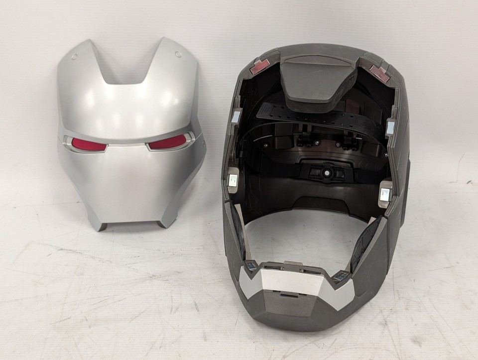 HASBRO Marvel Legends War Machine Electronic Helmet 1:1 LED Eyes Sound ...