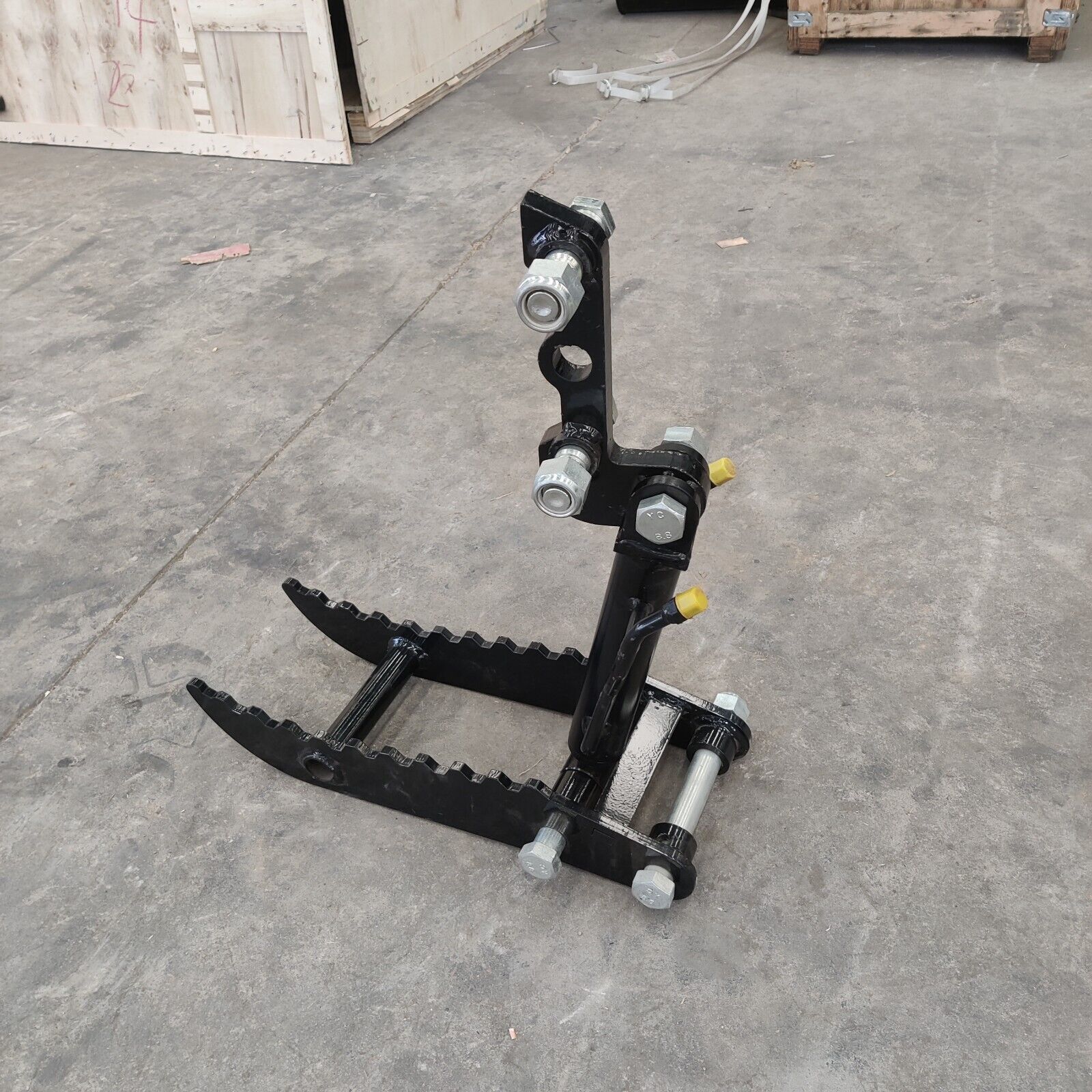 NEW Mini Excavators Attachments: Hydraulic Thumb Clip Diggers Tractors ...