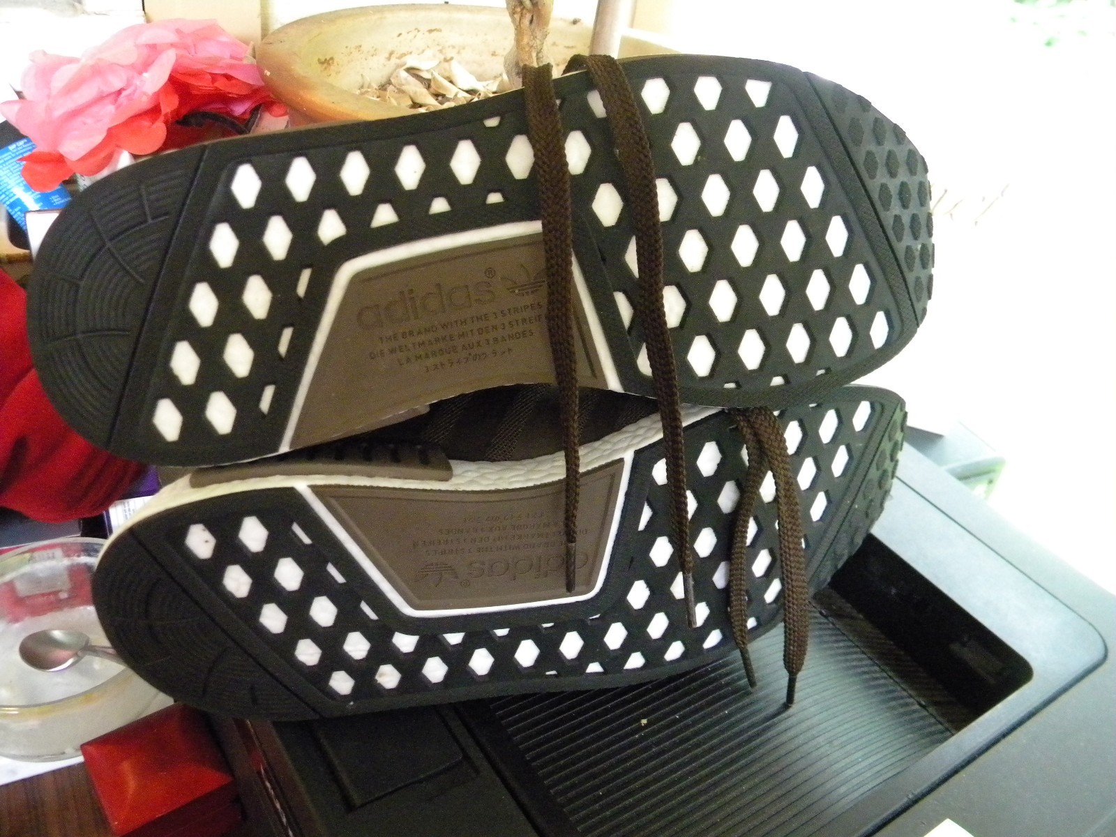 Adidas Die Weltmarke Mit Den 3 Streifen brown/red/white Athletic Shoes ...