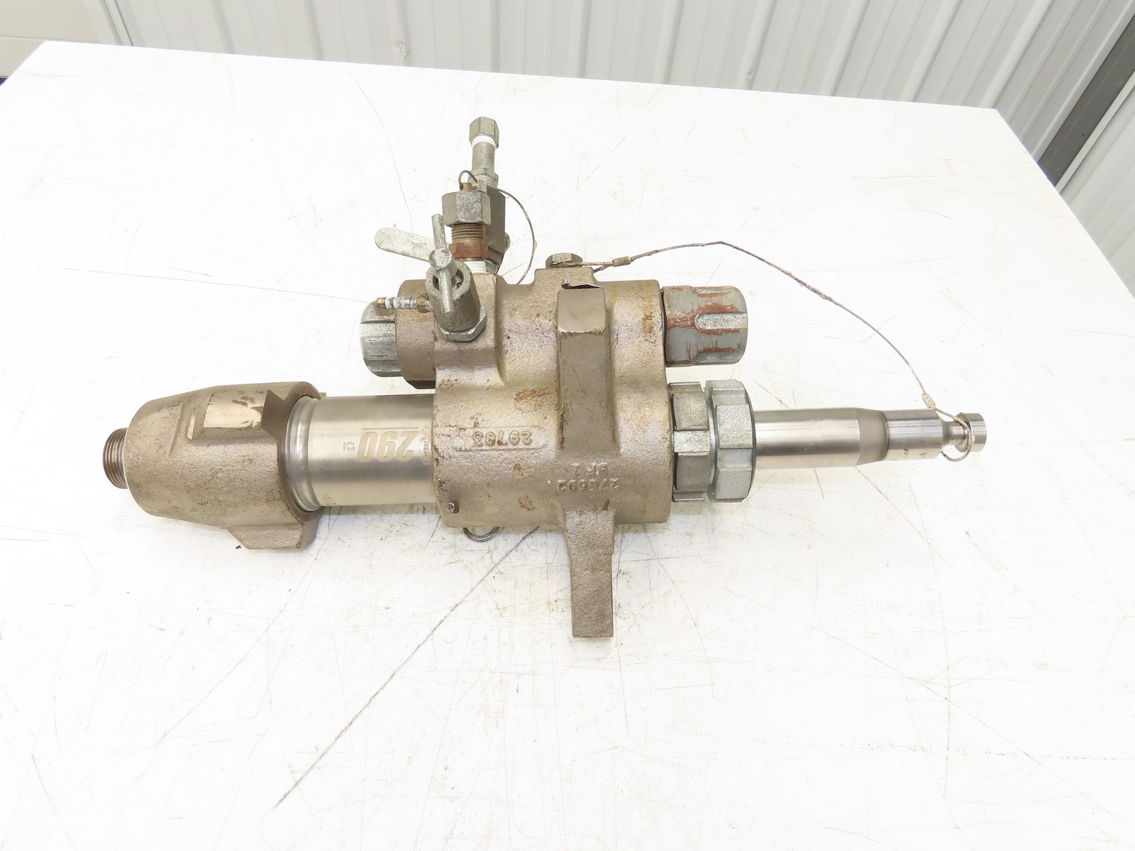 Graco Xtreme Pump Lower 290CC L290C2/B290C2 Unit 5600PSI | eBay