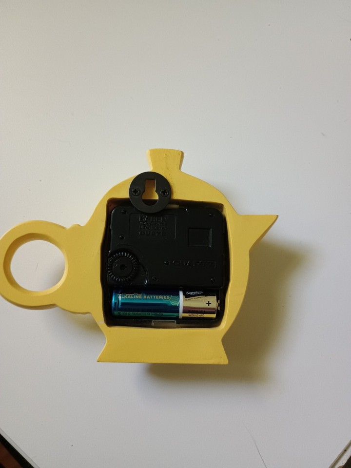 Genuine Vintage Fiesta Accessory Yellow Teapot Clock HLC Fiestaware ...