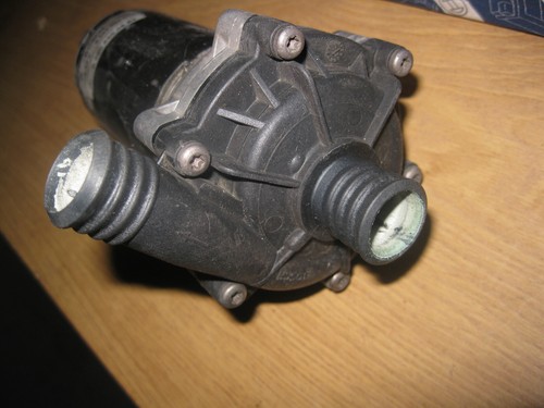 Mercedes BOSCH 000500038680 Aux Water Pump AMG 2002-20 Many Models USED ...