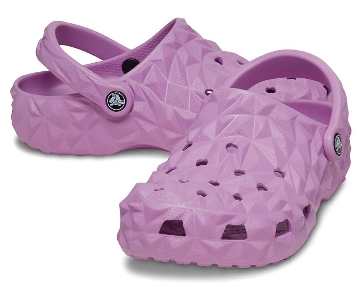 Crocs Classic Geometric 209563-6WQ Clog Bubble Pink Size Crocs Classic Geometric 209563-6WQ Clog Bubble Pink Size
