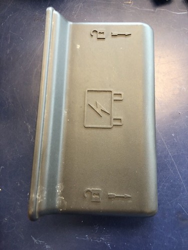 2005 chevy trailblazer rear fuse box cover / seat fuse box | eBay