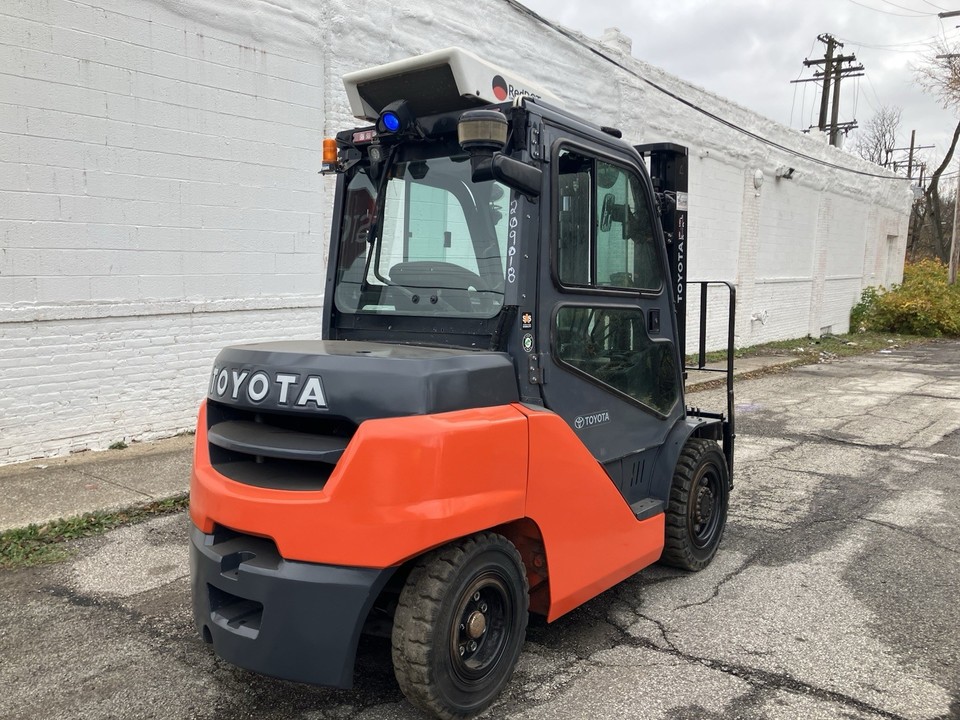 2020 Toyota 8000 LB Solid Pneumatic Diesel Forklift With SS and 2 Stage ...