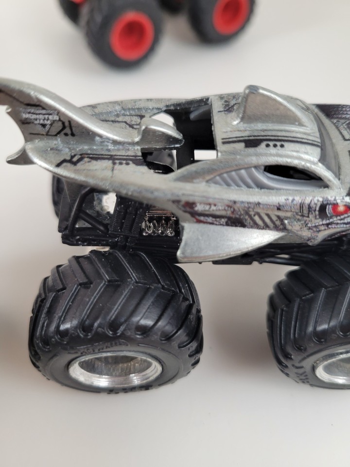 Hot Wheels Monster Jam Truck Cyborg Shark And More - Lot Of 5 - Free ...