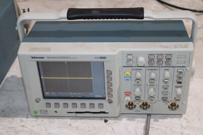 Tektronix TDS3032 Digital Phosphor Oscilloscope 300MHz 2.5GS/s | eBay