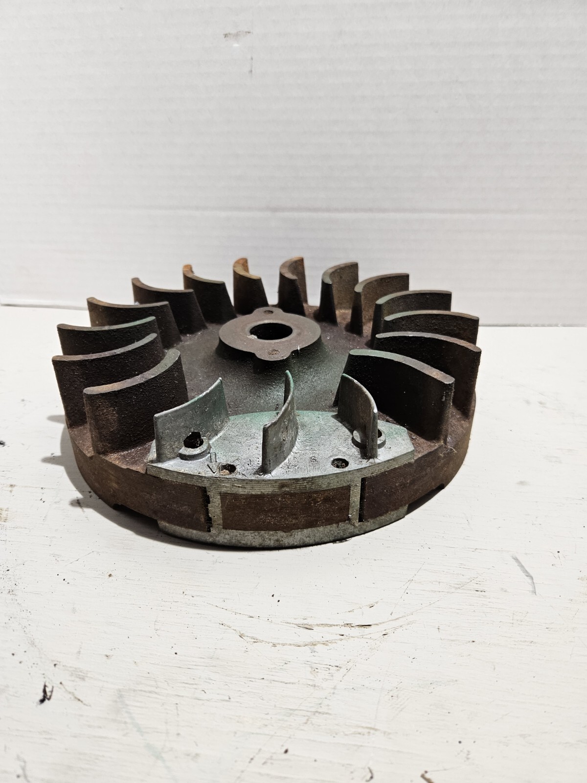 Briggs and Stratton 8 HP Flywheel from Horizontal Engine Model # 190402 ...