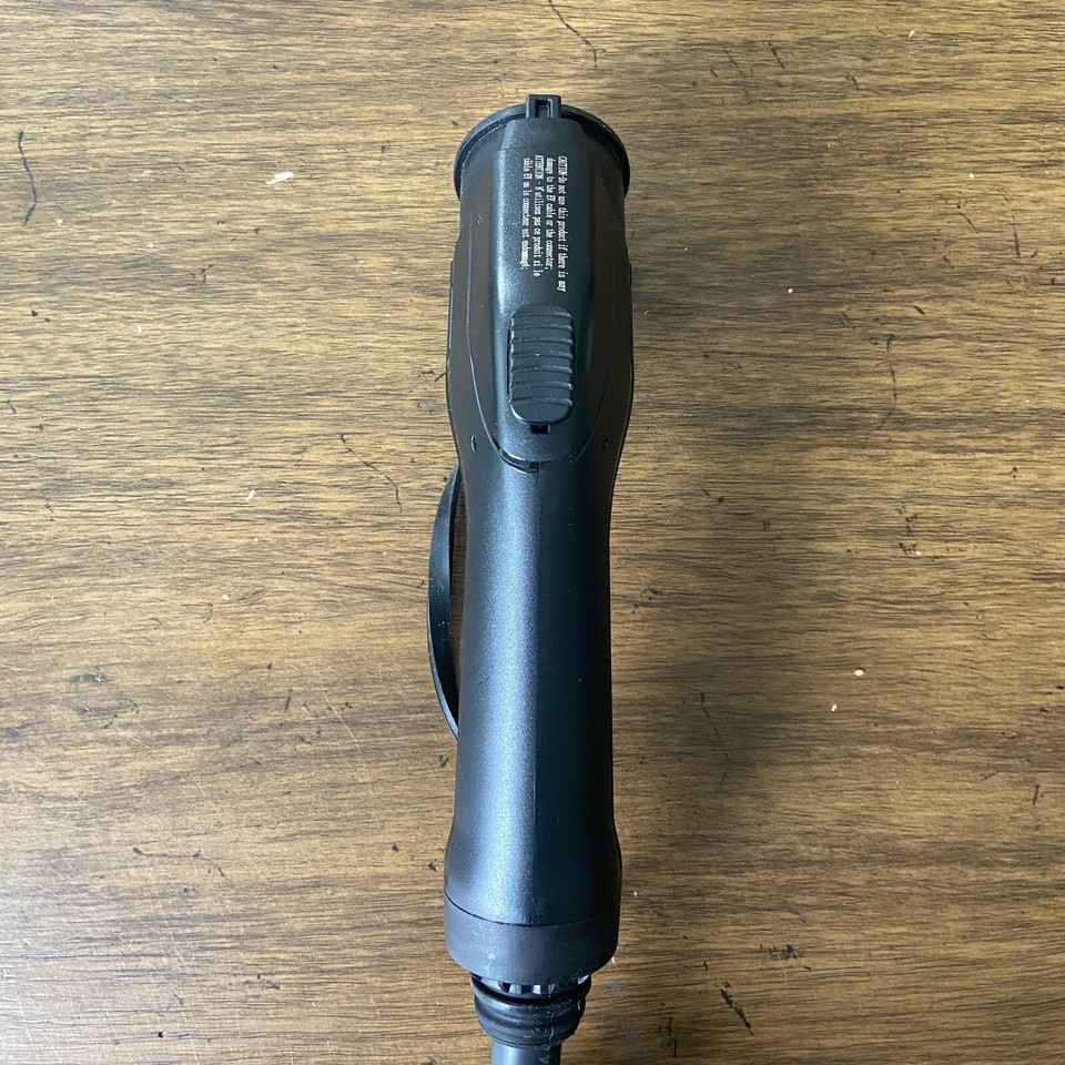 Hummer Electric Pick Up Crew SUV EV Charger Fast home charging 240V 40A ...