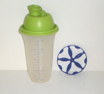 Tupperware Quick Shake 844 w/Green Pour Spout Flip-Top Lid & Blue Mixer ...