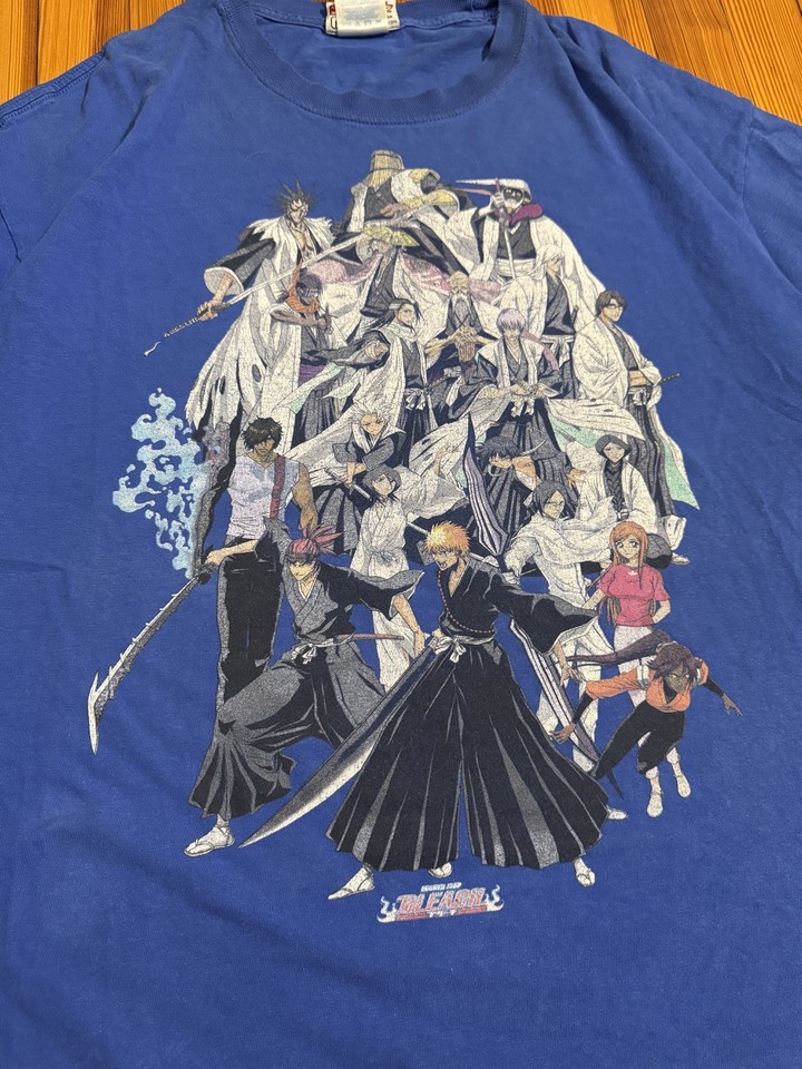 Vintage Y2K Bleach Shonen Jump Cast Anime Cartoon Graphic T-shirt Size ...
