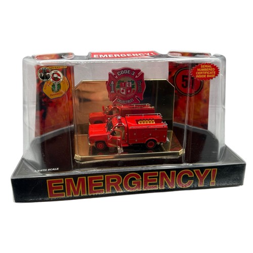 CODE 3 COLLECTIBLES 1:64 EMERGENCY LOS ANGELES 51 RESCUE SQUAD MIB 2001 ...