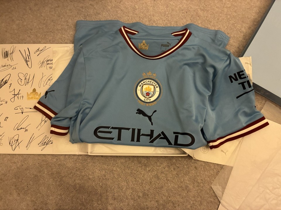 Manchester City Treble Winners Limited Edition Boxed Shirt Size medium ...