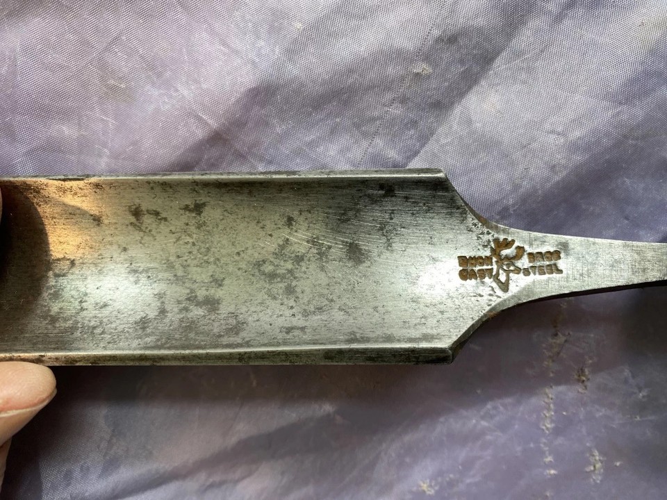 VINTAGE BUCK BROS 1 1/2 INCH” WIDE NO 6 TURNING GOUGE CHISEL - VERY ...