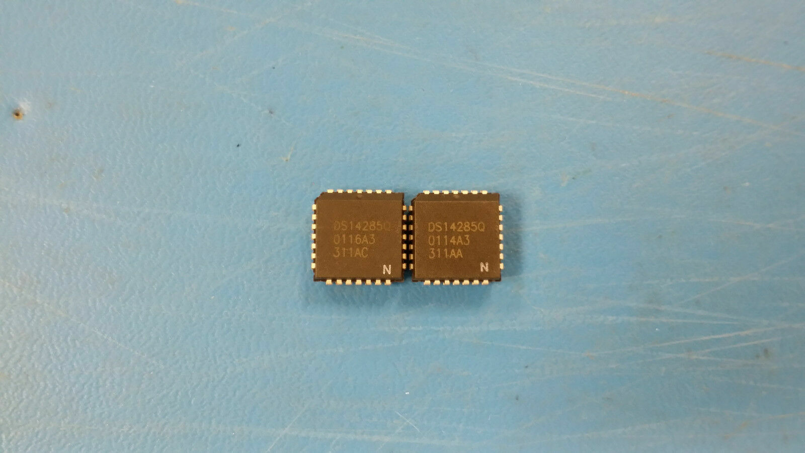 (2 PCS) DS14285QN DALLAS Real Time Clock Multiplexed 114Byte 28-Pin ...