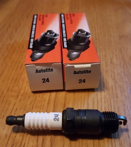 2 NEW AUTOLITE SPARK PLUGS # 24 | eBay