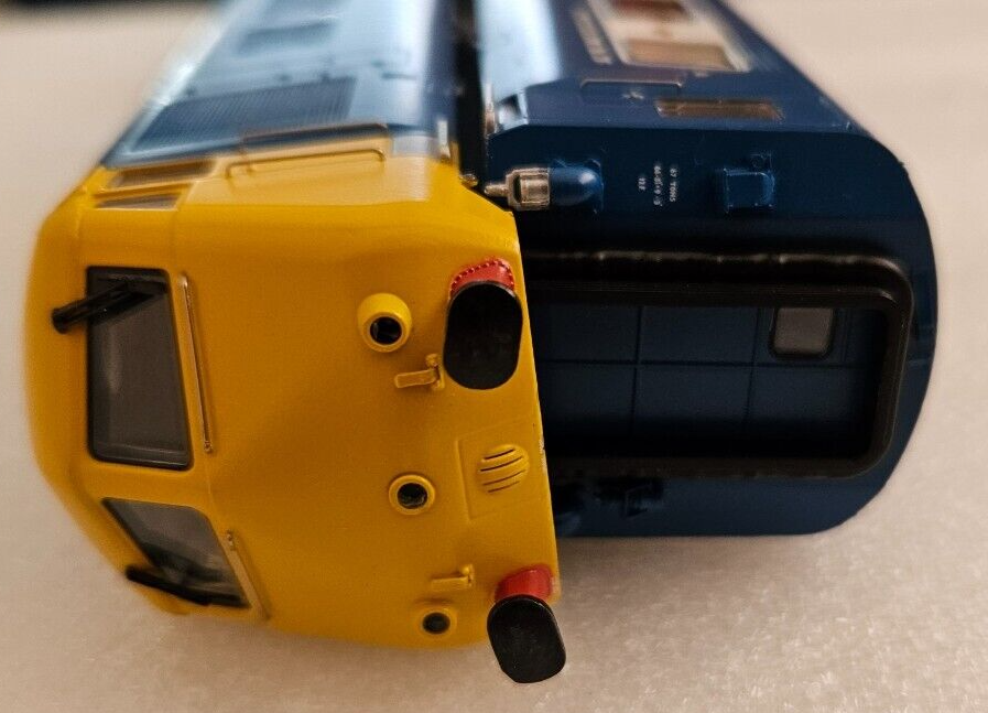 BACHMANN CLASS 251 MIDLAND PULLMAN BODIES A & F (PAIR) YELLOW ENDS ...