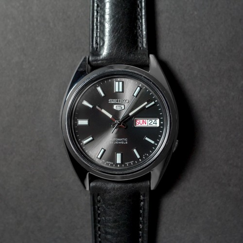Automatic Seiko 5 SNXS79 Made in Japan wristwatch, Leather Band, Black ...