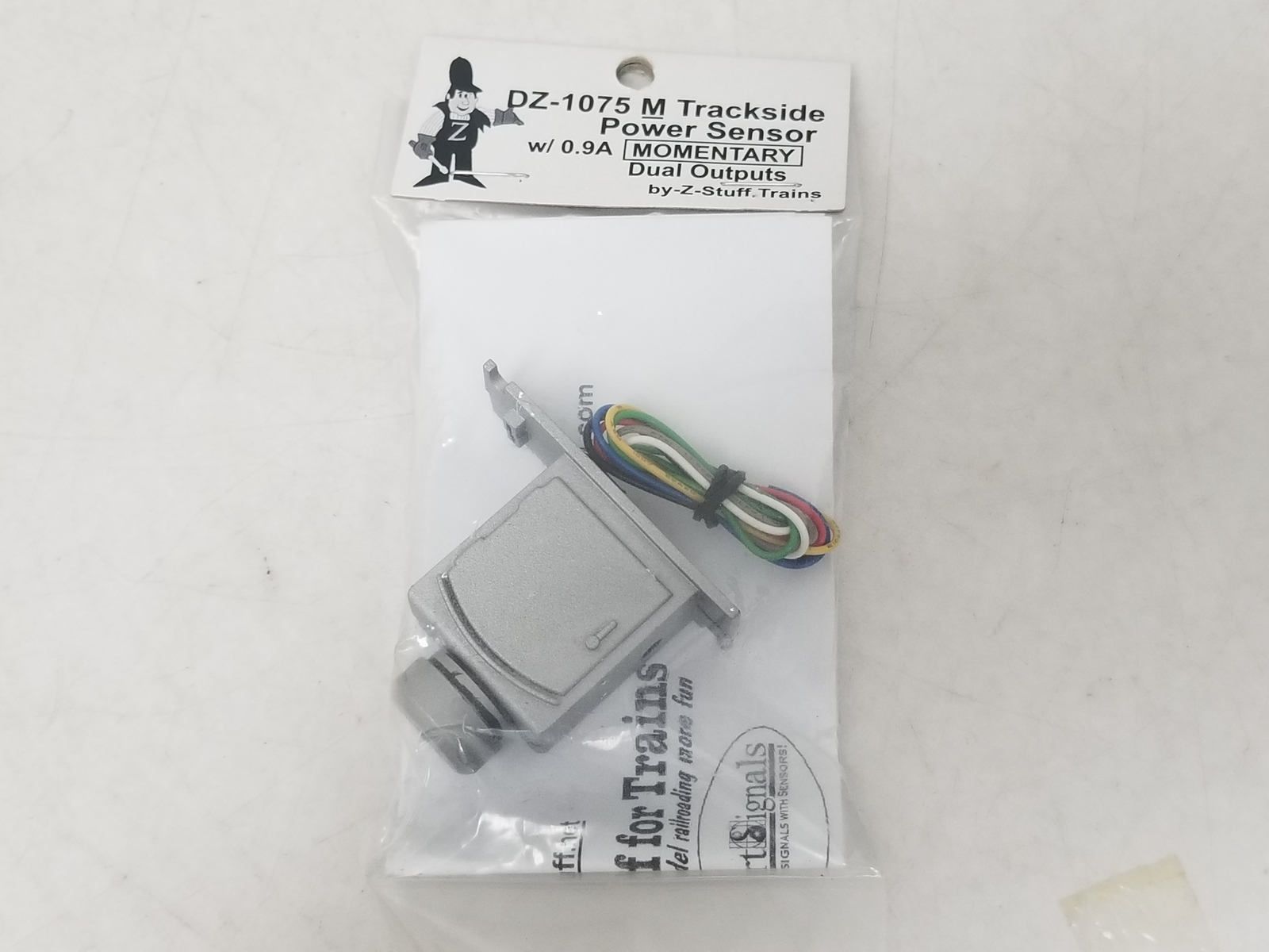 Z-Stuff for Trains DZ-1075M Trackside Sensor w/Momentary 0.9A Dual ...