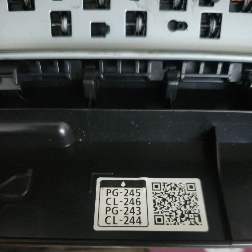 Canon PIXMA TS 202 PRINTER - USED & Needs Ink - can be used for parts ...