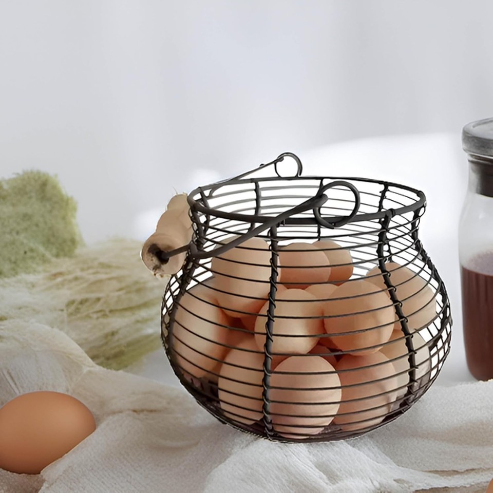 Vintage Round Metal Wire Egg Basket with Wooden Handle for Stylish Egg ...