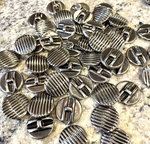 17.5mm X 5pcs Chrome Silver & Black Round Tunnel Shank Metal Buttons ...
